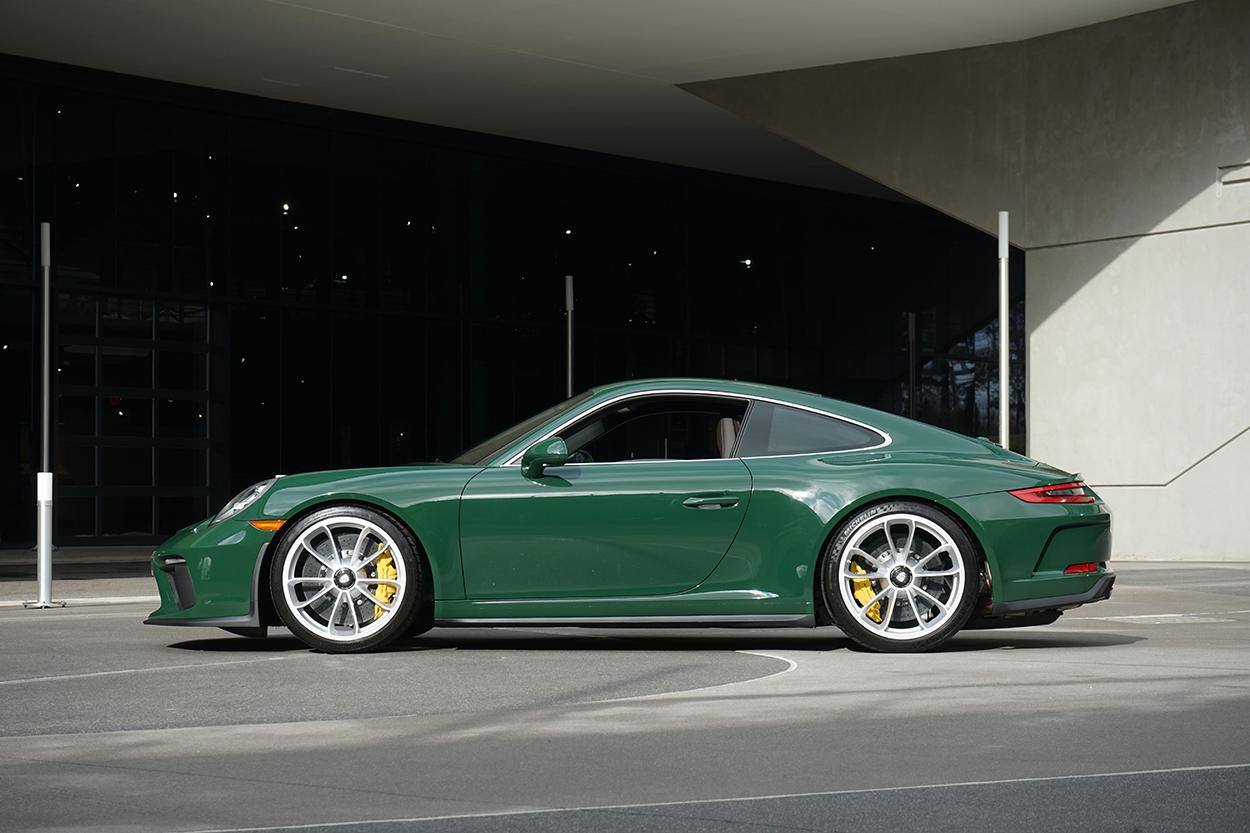 Exclusive Manufaktur Porsche GT3 Touring: The Ultimate Gentleman's ...