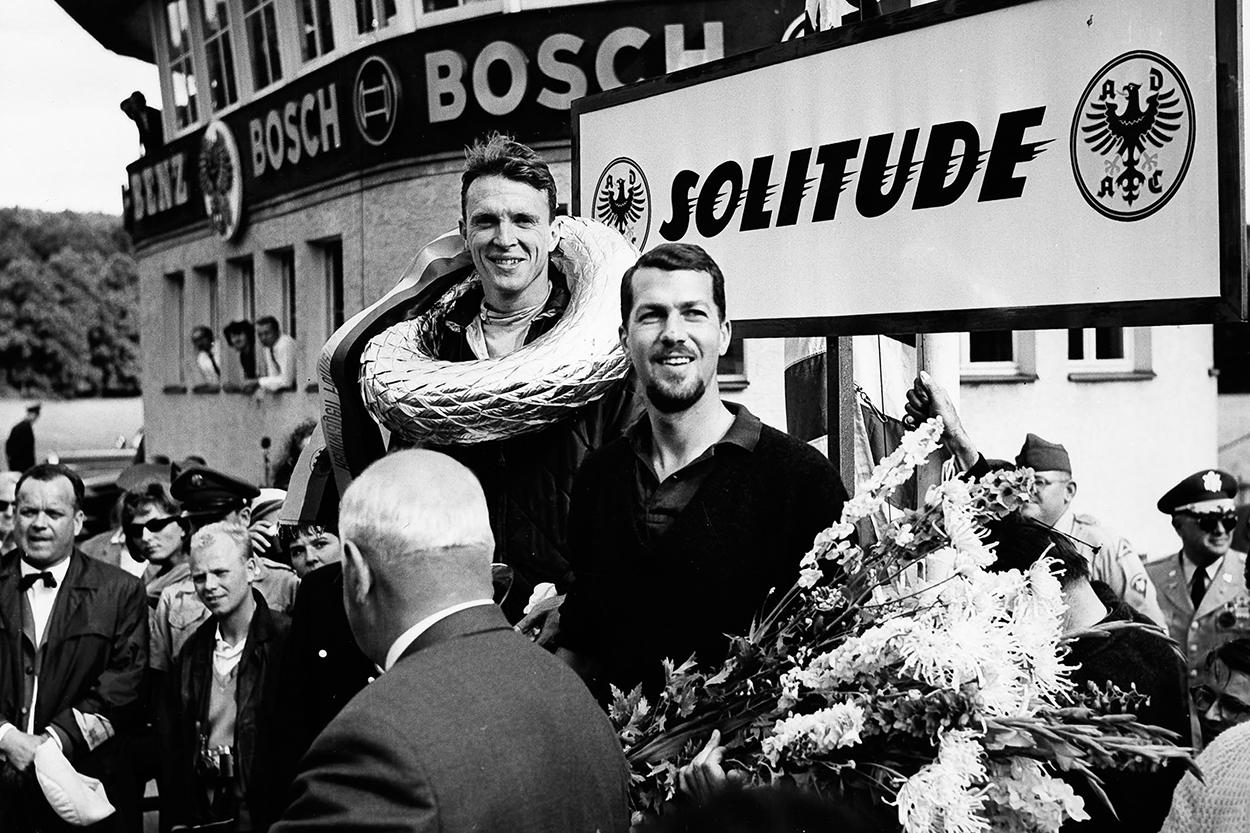 Dan Gurney, who scored Porsche’s only F1 wins as a manufacturer, dies ...